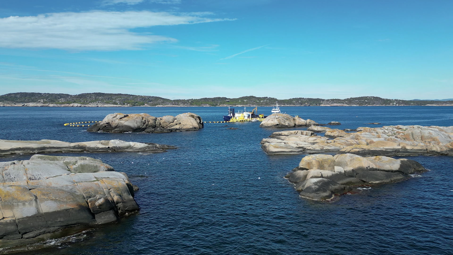 Jotun rydder opp etter seg i skjærgården i Sandefjord – NRK Vestfold og ...