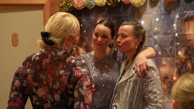 Regissør Cecilie Mosli feira premierefest for Netflix-julefilmen ...
