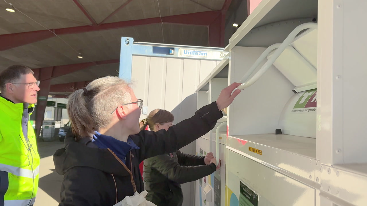 Sortering av tekstilavfall nye EU-regler – NRK Innlandet – Lokale nyheter, TV og radio